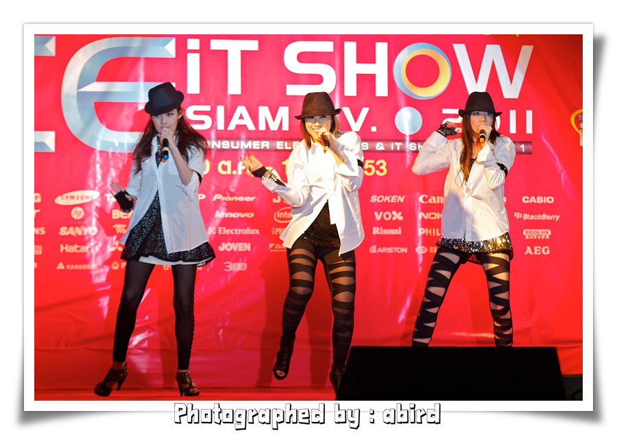 3 สาว BRAZIA หญิง,เบลล์,เจนนี่ [จากงานของบริษัท สยามทีวี จำกัด]