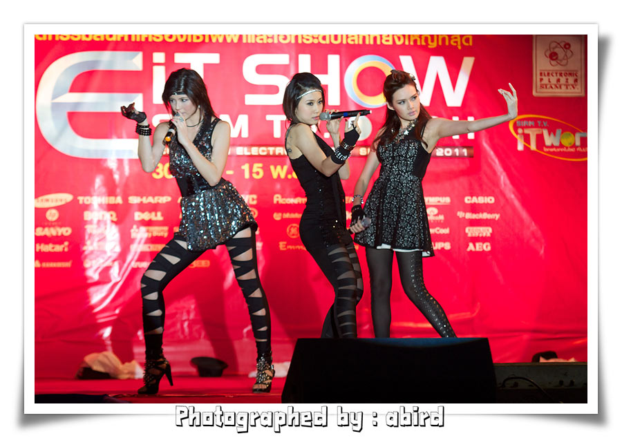 3 สาว BRAZIA หญิง,เบลล์,เจนนี่ [จากงานของบริษัท สยามทีวี จำกัด]