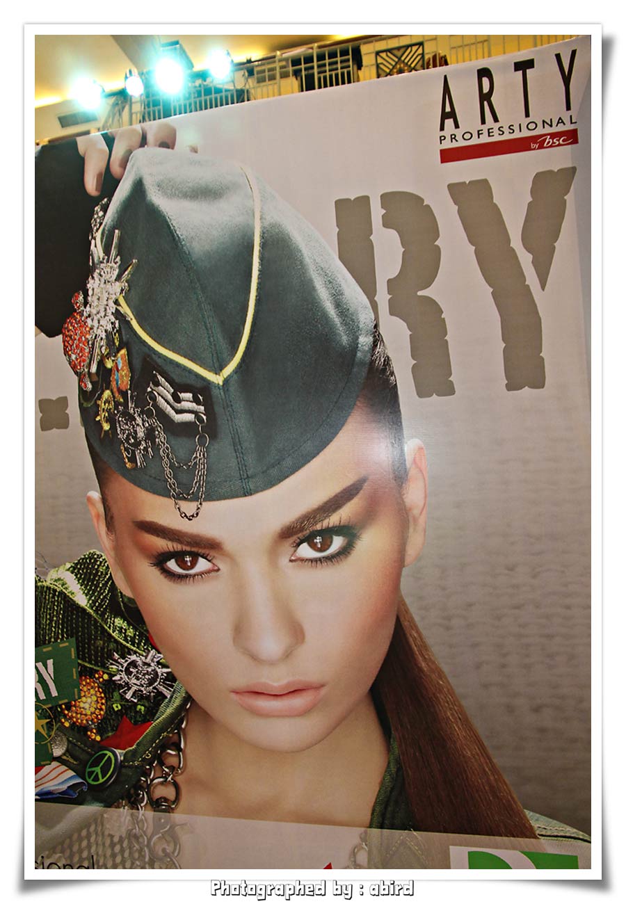 ARTY MILITARY ART 2012 by ARTY PROFESSIONAL [โรบินสัน เชียงใหม่ 15 กค. 55]