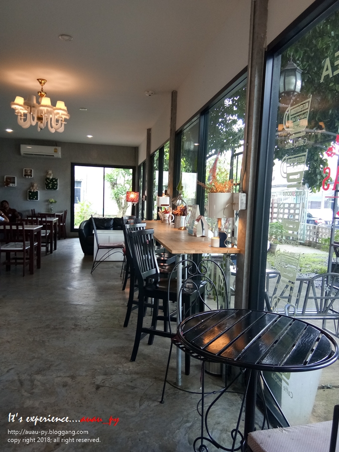 จิบกาแฟ @ Sis & Bro Cafe' อ.เมือง จ.ตรัง