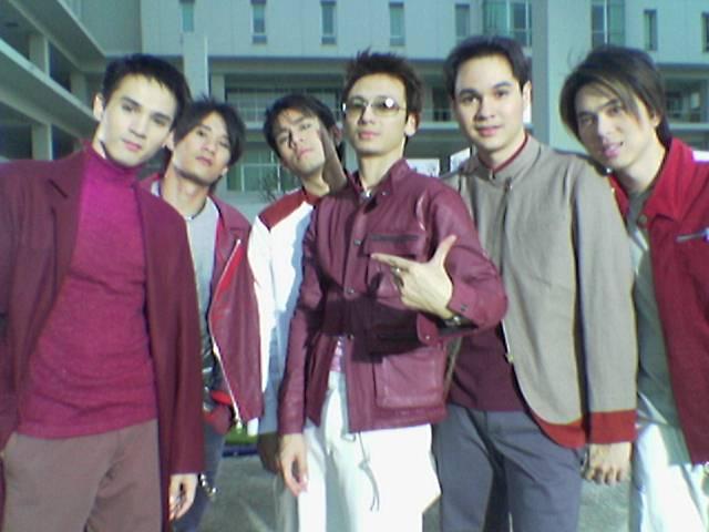 U.H.T : คุณยังจำพวกเขาได้หรือไม่ ? :DD | Dek-D.com