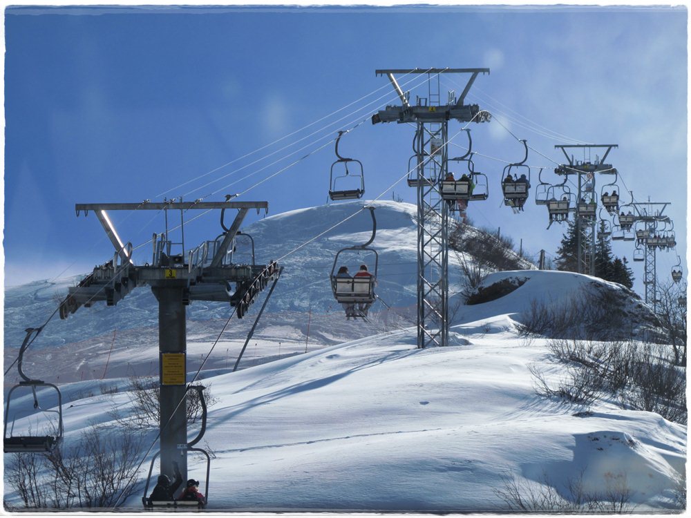 สัมผัสหิมะบน titlis ที่รัก*****