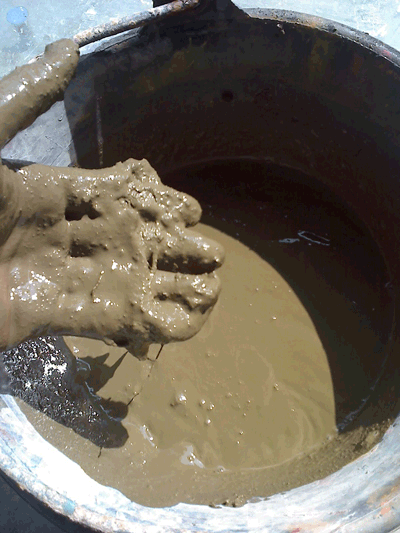 เตรียมดินเหนียวธรรมชาติเพื่อการทำเซรามิกส์