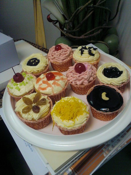 BlogGang.com : : Bakery Story : Cup cake + Pandan Custard Bread : คัพ ...