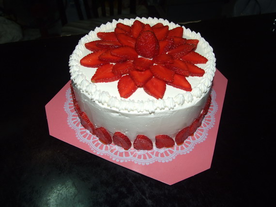 Bloggang.com : buffy_slayer : Strawberry cake
