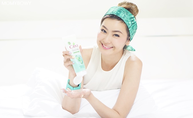 CITRA LIGHT-TOUCH WHITE NUTRI-SERUM โลชั่นเพื่อผิวนุ่มชุ่มชื้นและขาว ...