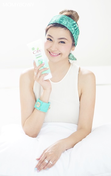 CITRA LIGHT-TOUCH WHITE NUTRI-SERUM โลชั่นเพื่อผิวนุ่มชุ่มชื้นและขาว ...