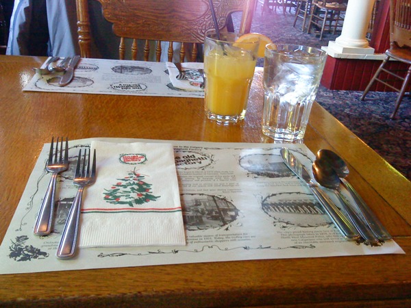 เดินเล่น ชิล ชิล ไปชิมอาหารที่ The old spaghetti factory @ Calgary