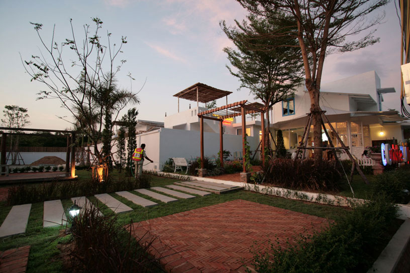 Costa Village,Pool Villa บรรยากาศอบอุ่นท่ามกลางกลิ่นอายเมดิเตอร์เรเนียน
