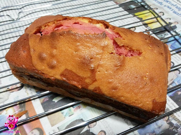 เค้กสีสวยหวานแหว๋วเหมาะกับเดือนแห่งความรัก Neapolitan Loaf