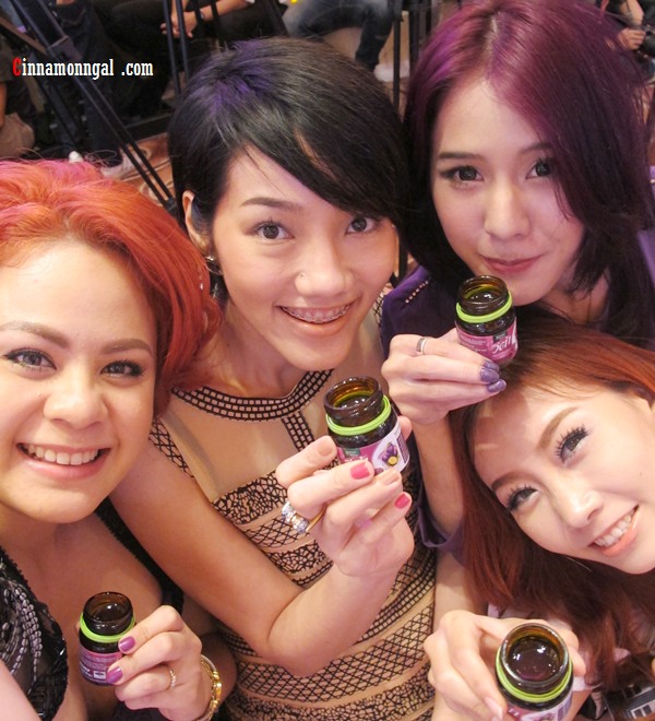 Bloggang.com : CinnamonGal : [Event &Activities]: เิปิดตัว2 พรีเซนเตอร์ ...