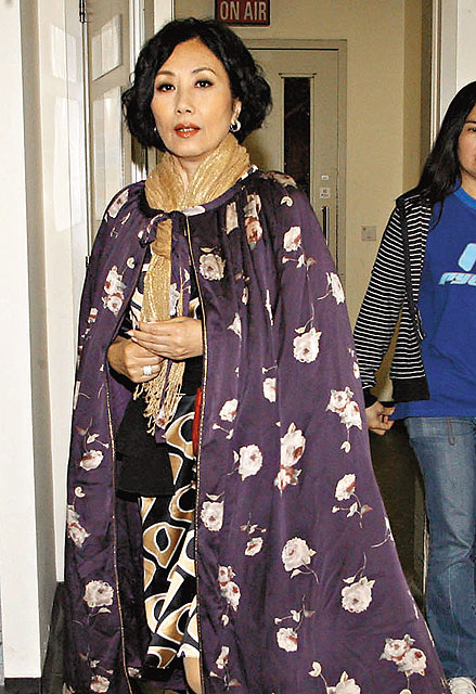 HK Weekly Vol 346 : . เจ๋งจริง ดังจริง ชั่วโมงนี้ ต้องเธอคนนี้ . SHEREN ...