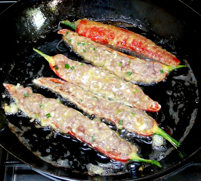 BlogGang.com : : swin - GO CHU JEON พริกชี้ฟ้ายัดไส้หมู อาหารเกาหลี