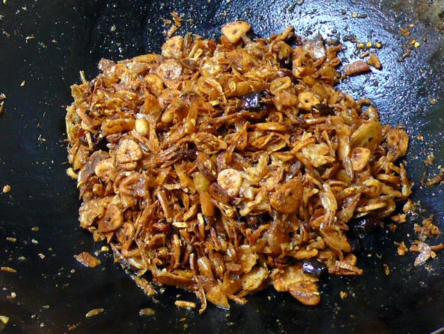 BlogGang.com : : swin - น้ำพริกกุ้งเสียบสูตรพม่า (Balachaung)