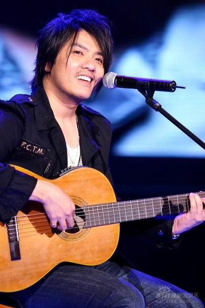 单向的爱 (Dan Xiang de Ai) รักเขาข้างเดียว (แต่ดีกว่าไม่เคยรัก)