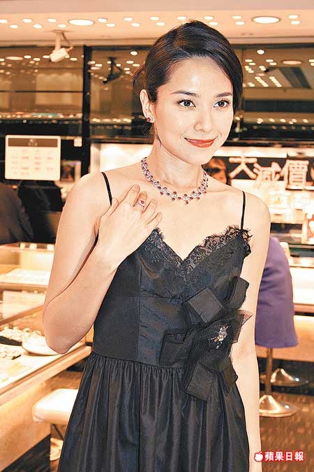 HK Weekly Vol 82 : Halina Tam ถันเสี่ยวหวัน โชว์หุ่นอีกครั้ง + Andy Hui ...