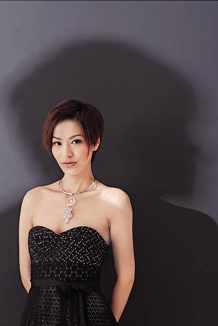 HK Weekly Vol 205 : ... ส่งท้าย Wars of In-Laws 2 กับ JOYCE tong เซิง ...