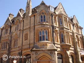 British story & English words