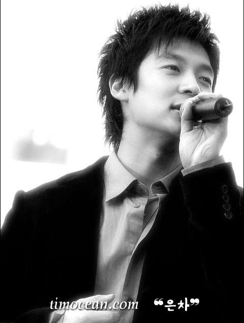 Tim หรือ ฮวังยองมิน (นักร้องหนุ่มหล่อแห่งเกาหลี)