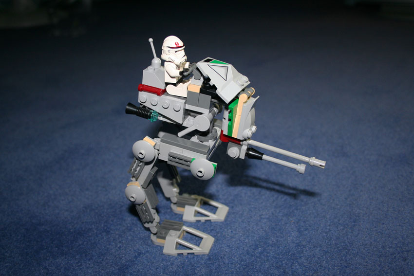 BlogGang.com : : kungsiam : 7250 - Clone Scout Walker