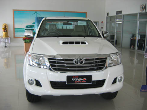 BlogGang.com : : นายแว่นธรรมดา : ไปดูตัวจริงมาแล้ว..ว.. ViGo CHAMP