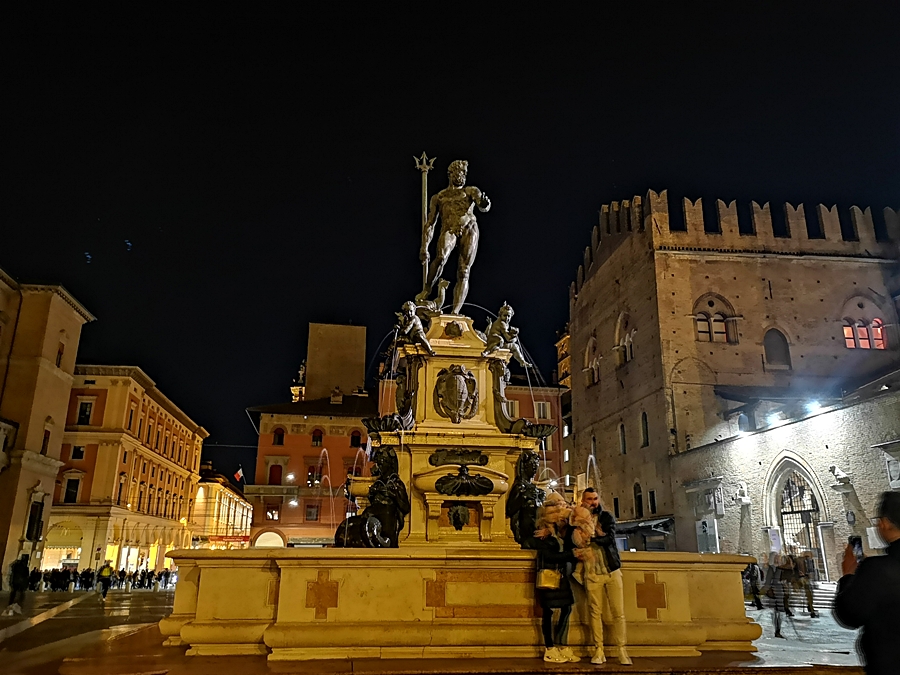 ชะนีหนีเที่ยว Ciao ITALIA PART 1 : Bologna - Florence