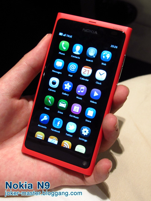 Nokia N9 มือถือ MeeGo สุดแหล่มเปิดราคามาแล้ว 18900 บาท!!!...เฮือก