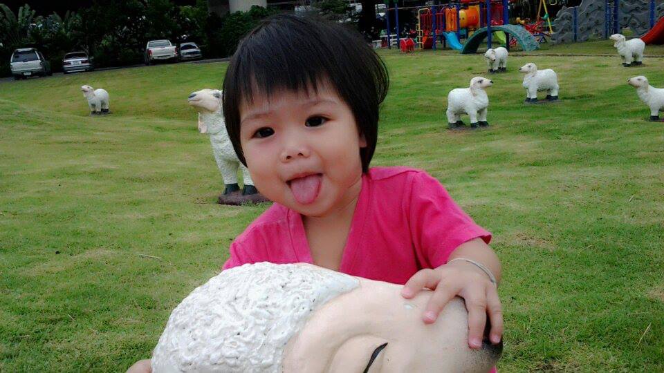 Bloggang.com : ana_boy - เที่ยวทะเลครั้งแรกกับน้องอัยย์ติม