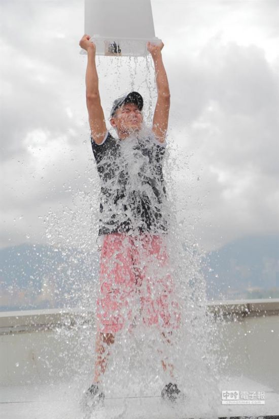 บันเทิงเริงใจ 319:โปรโมท Line Walker/Ice Bucket ซุปตาร์จีน/16 นางชิง ...