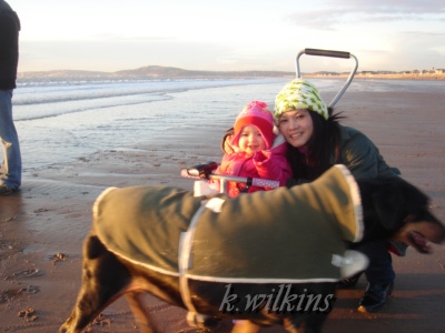 ปีใหม่นี้ตามหนูจ๋าไปดู Sunset in Aberavon Beach ต่อด้วย Snow in Cymmer