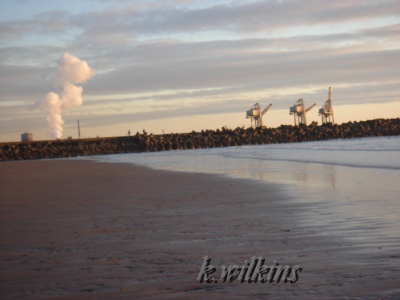 ปีใหม่นี้ตามหนูจ๋าไปดู Sunset in Aberavon Beach ต่อด้วย Snow in Cymmer