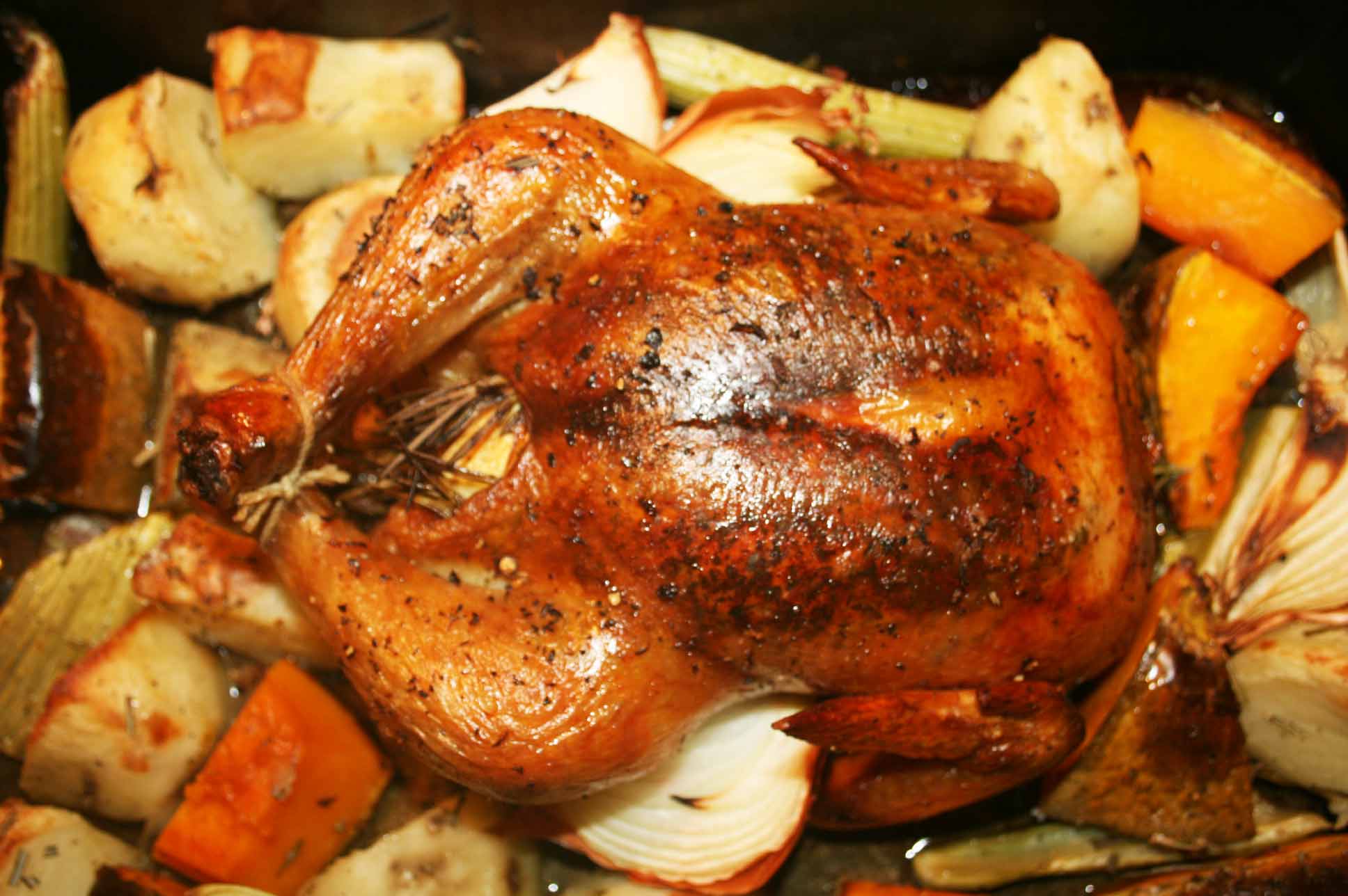 Bloggang.com : mini oven - +++perfect roast chicken ไก่อบสมุนไพรเนื้อ ...