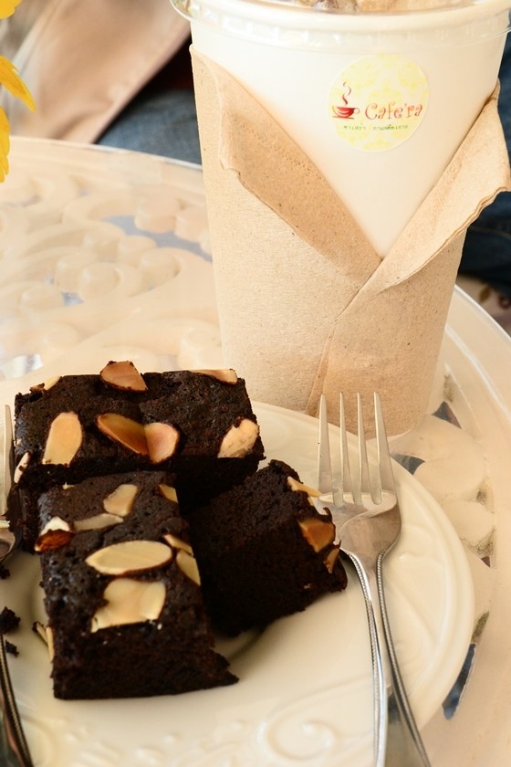 Cafe' ra กาแฟติดเกาะ...ศรีราชา ชลบุรี