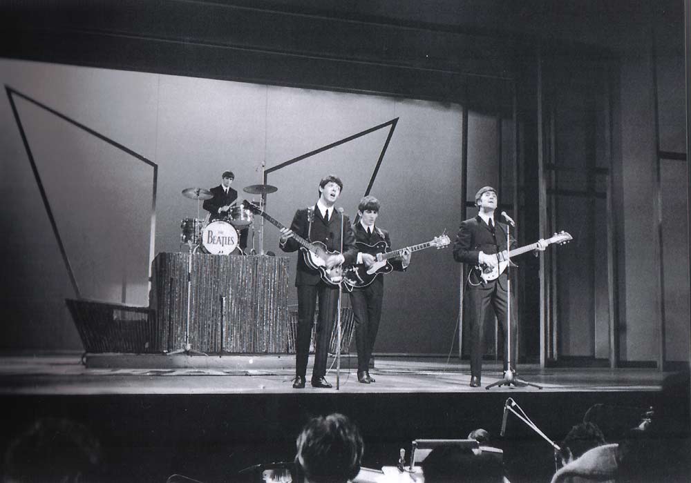 BlogGang.com : : winston : BEATLES PHOTO 13 OCT 1963