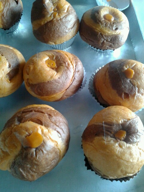 Thai tea & chocolate bread