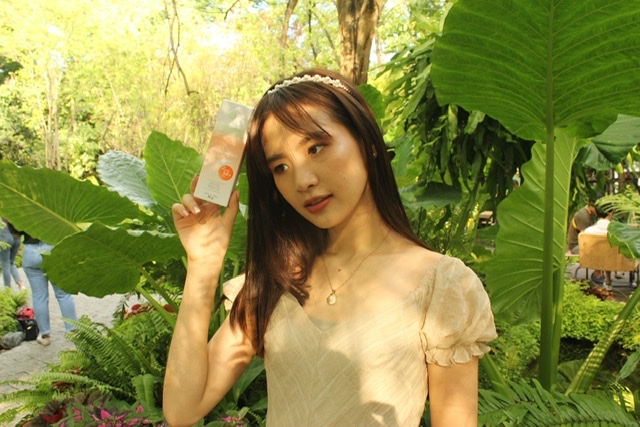 Review กันแดดเนื้อเจลบางเบา M-DEAR UV Protection