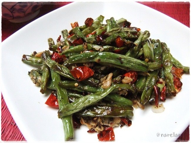 ถั่วผัดพริกเกลือแบบเสฉวน (Gan Bian Si Ji Dou)