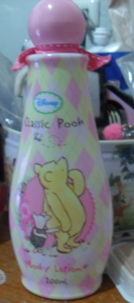 มีใครซื้อของเพราะแพคเกจมั้ง Classic Pooh Body Lotion และ Peach Miki Eye Gel