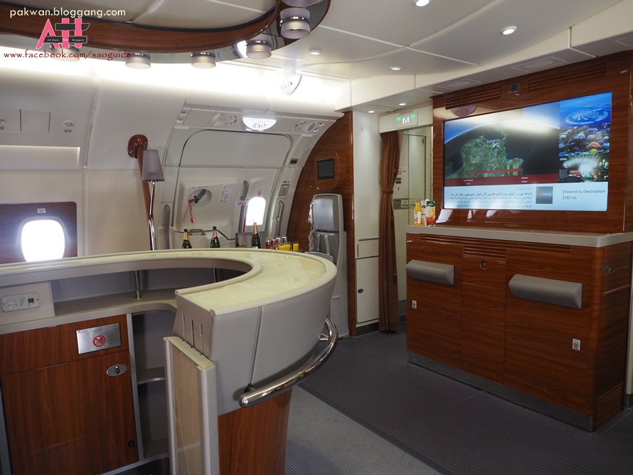 รีวิวไฟลท์ EK204 JFK-DXB และ EK370 DXB-BKK (business class) และสนามบิน ...