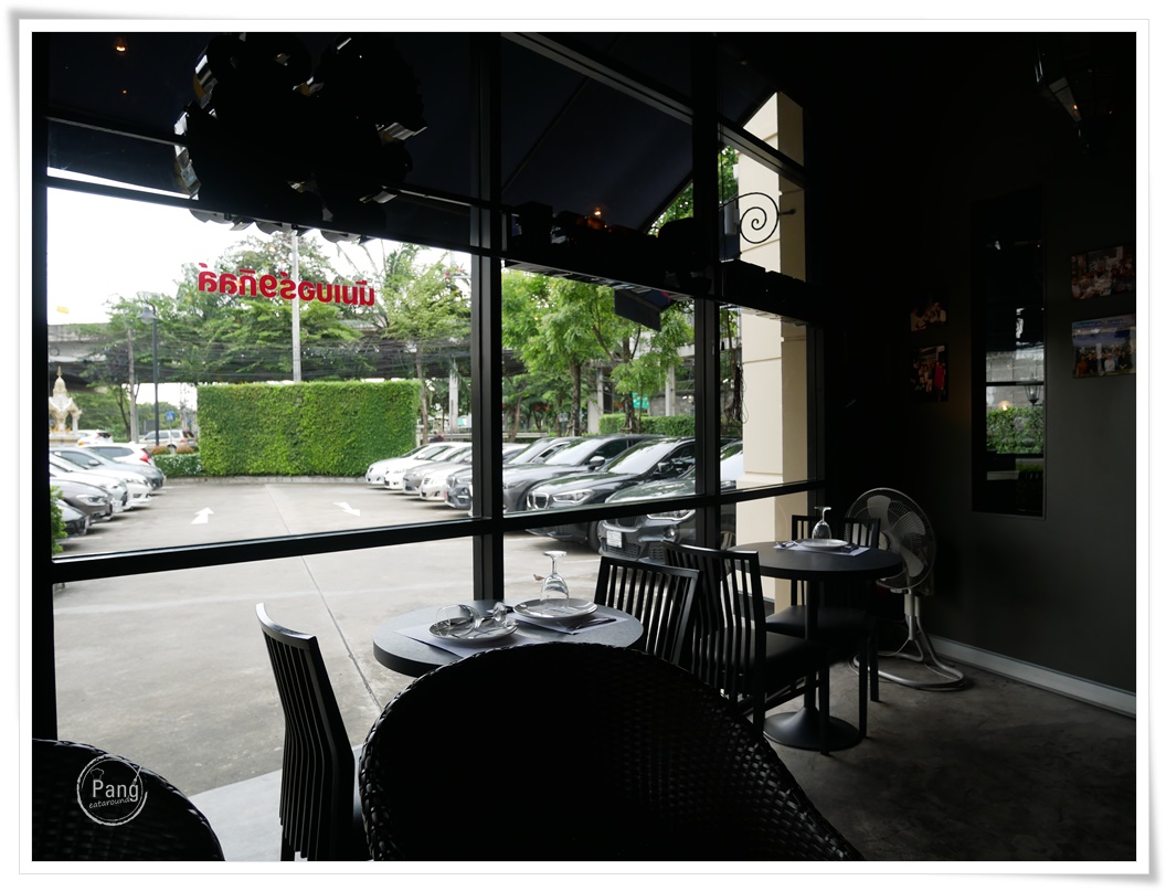 รีวิว Number 9 Grill By Blue Chili New York