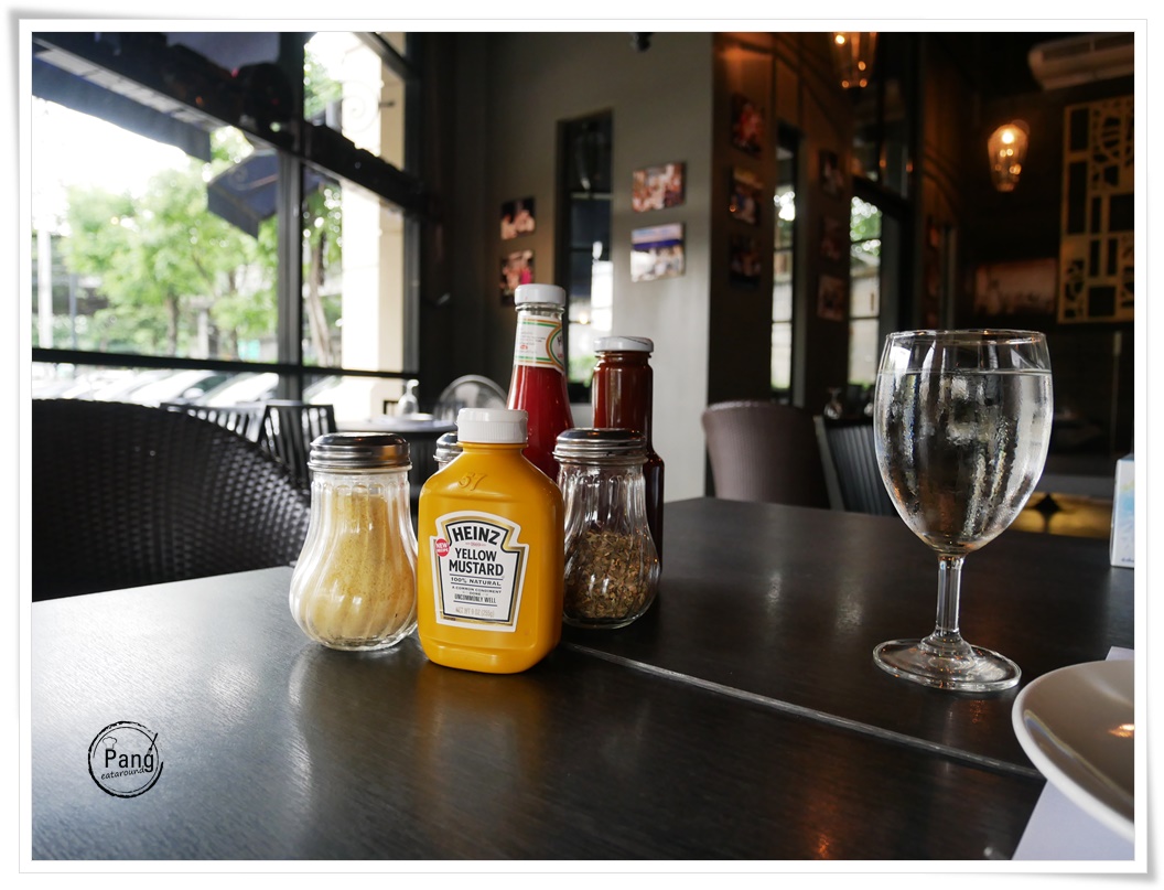 รีวิว Number 9 Grill By Blue Chili New York