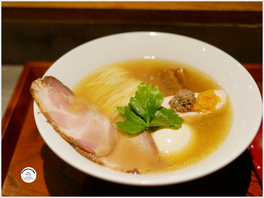 รีวิว: ร้าน No Name Noodle BKK : ราเมนคิวยาวววว