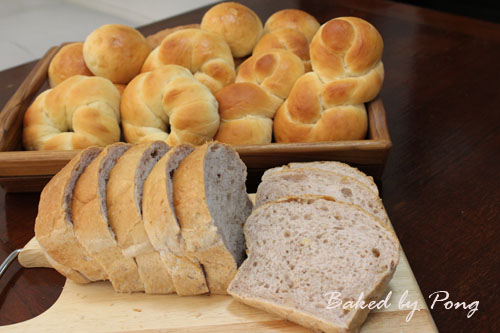 Bloggang.com : Baked by PonG : Double Soft Bread & Walnut Wholewheat Bread