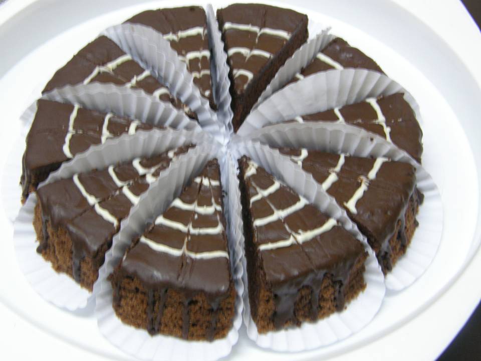 Home bake cake by Dao