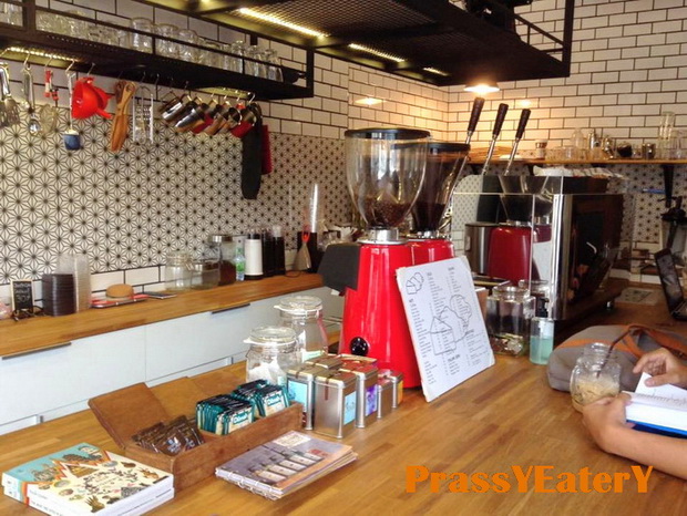 Unbranded Cafe
