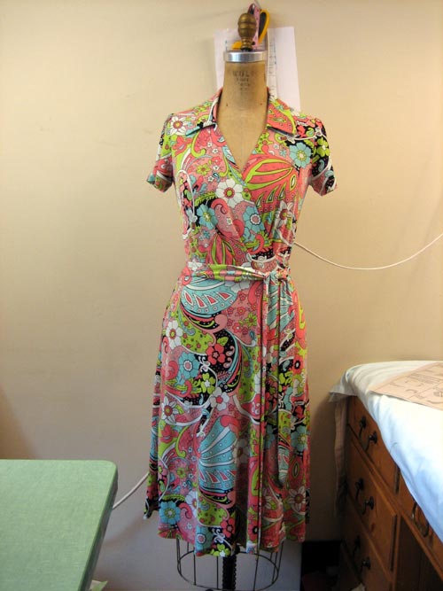 Vogue Patterns Misses Wrap Dress 8379 pattern review by jaeng