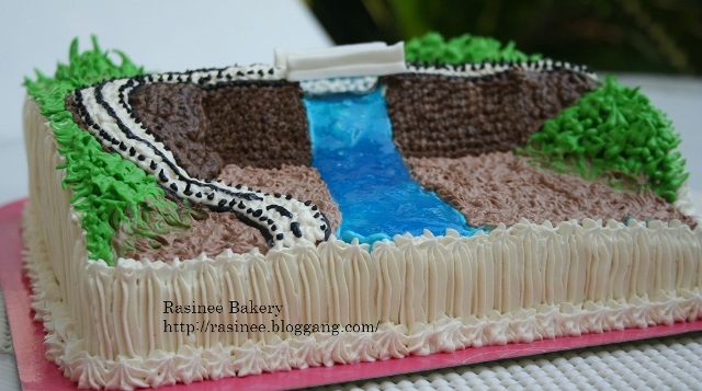 Small dam cake