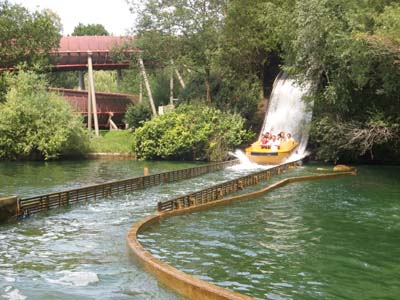 ไปเล่น ของ เล่น ที่ Parcs Astérix กัน