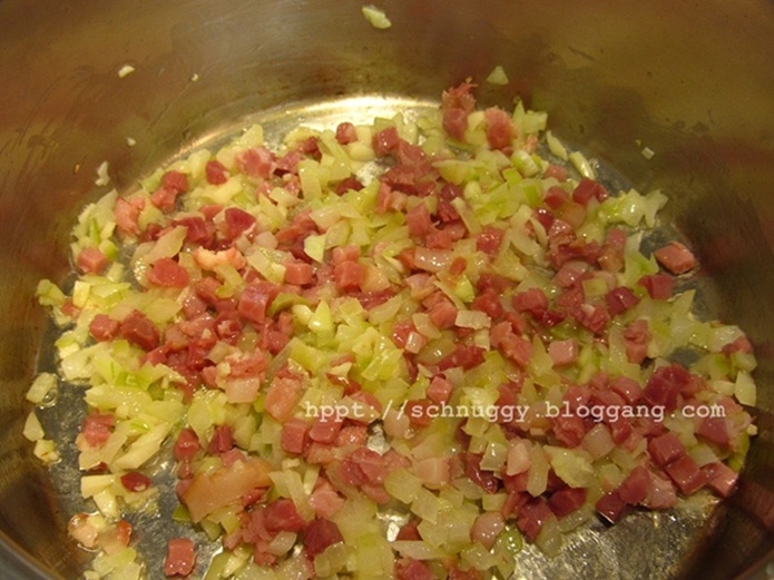 Food For Fun :: Hot Wok Mission # 9 ๐๐๐๐๐ Bombardoni Rigati ใส้ผักโขมอบชีส