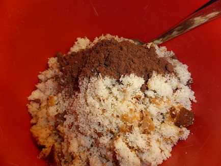 Punsch roll หรือ Dummsugare